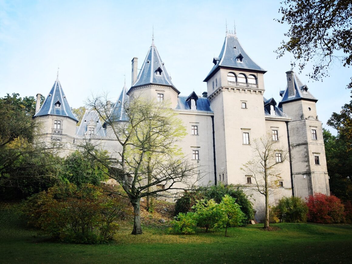 Łańcut 🗺️ Atrakcje 2024 • Co Warto Zobaczyć • Podróż Trwa